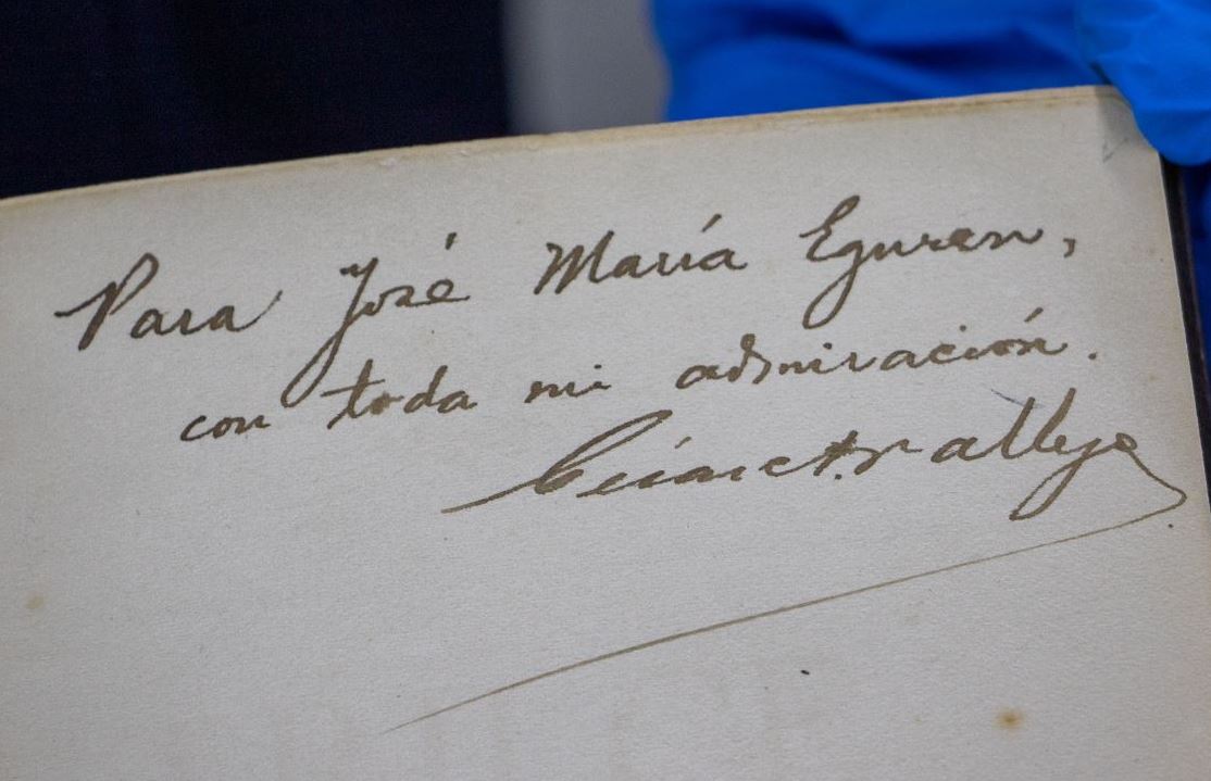 Libros: Exponen el tesoro manuscrito de César Vallejo, Trilce — Revista ...