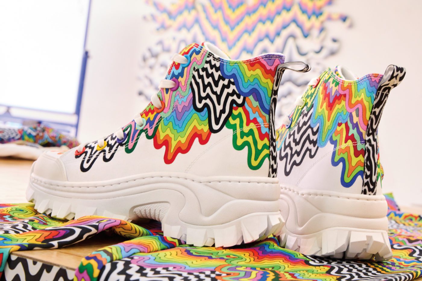 Moda: Estas son las divertidas y coloridas zapatillas para lucir en ...
