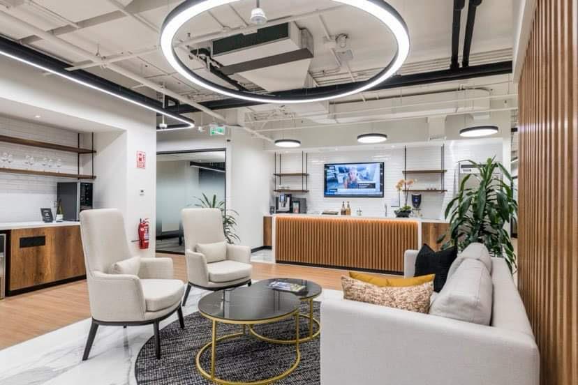 Swiss Office Business Club lidera el coworking premium — Revista Review