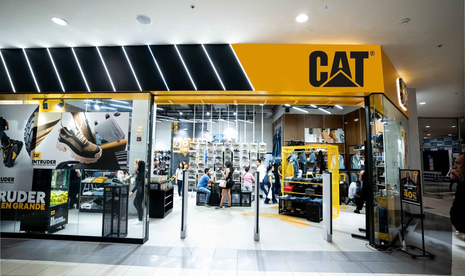 CAT transforma la experiencia de compra con la remodelación de sus ...