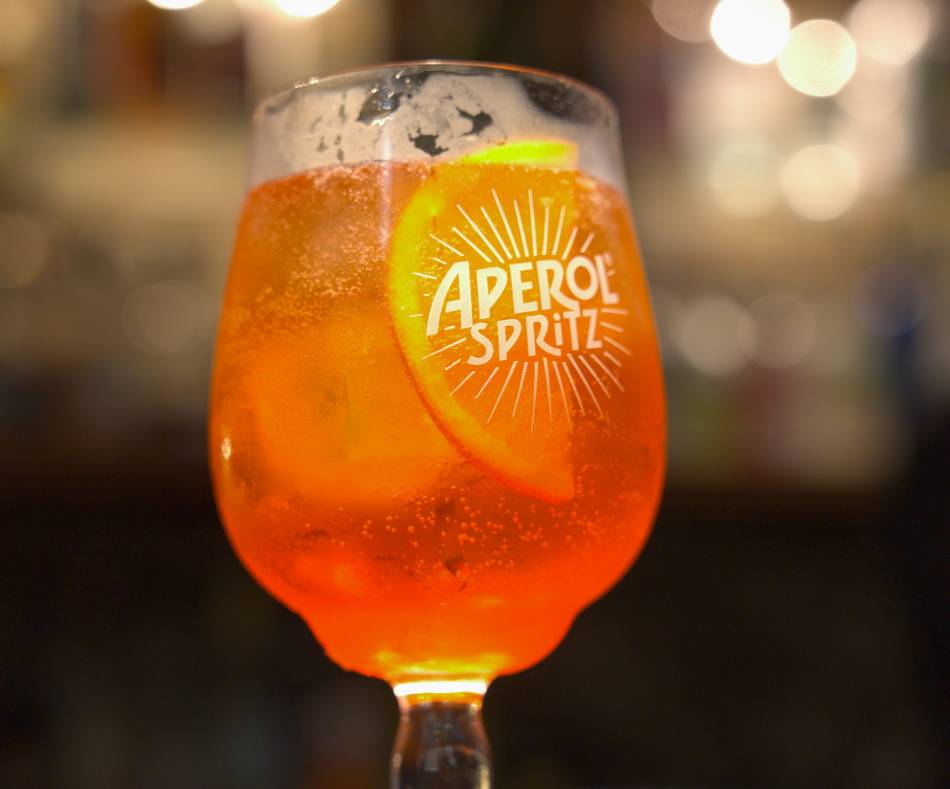 Aperol Spritz: ¿Dónde disfrutar de este cóctel en tendencia? — Revista ...